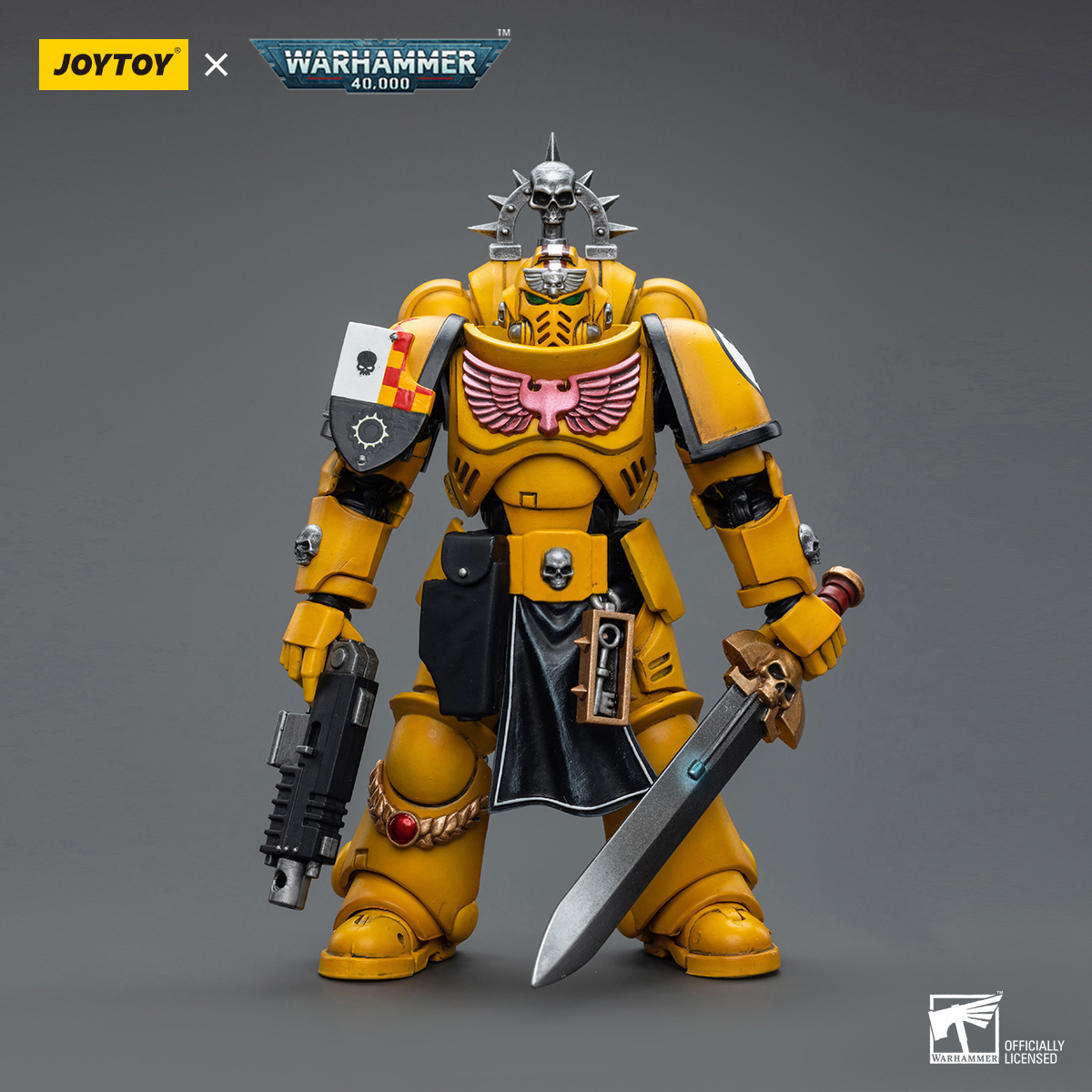 JoyToy Warhammer 40k Imperial Fists Lieutenant with Power Sword